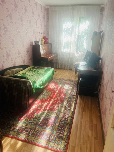 Срочно Ю11. 2в3ком. Не торец  Мега