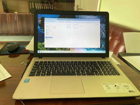 Asus core i3 4005U