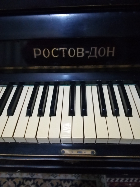Продаю пианино Ростов Дон,в хорошем состоянии.