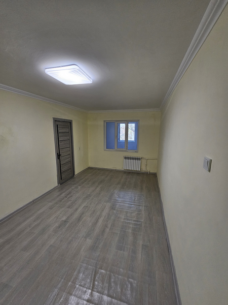 Срочно продаётся в г.Чирчике 2х комн.квар, 2 мкрн, 4 этаж новый ремонт