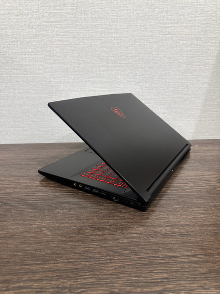 12-Ядерный MSI Dragon Intel Core i5 GTX1650 DDR6 Full-HD IPS 15.6 Дюйм
