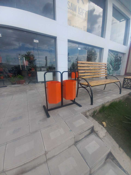 Урно уличное для мусора