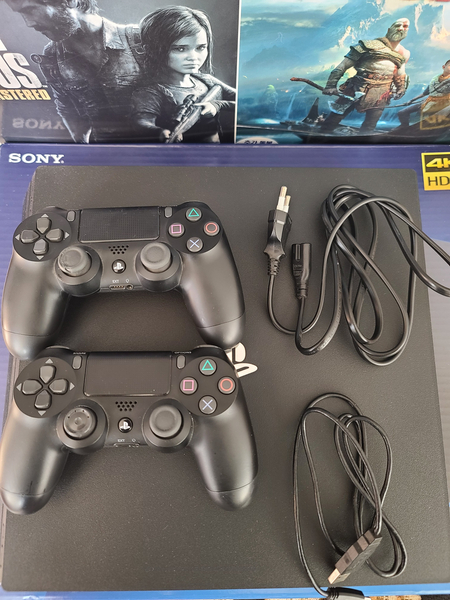 Playstation 4 pro 1Tb