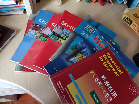 Качественные книги продаю в связи с отъездом