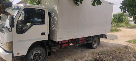 Isuzu sotiladi yili2015 yurgani 750ming moshin ishlab turibdi