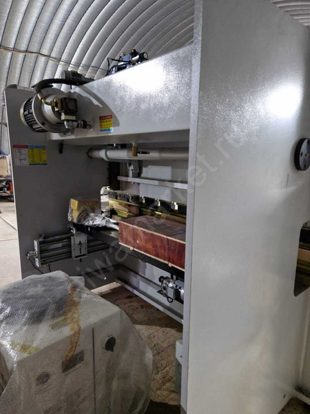 Листогиб Umprotech HBM 125/3200C