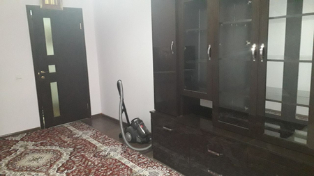 Фаргона шахар Хокимият Атлас оркасида 2 хонали кв арендага берилади