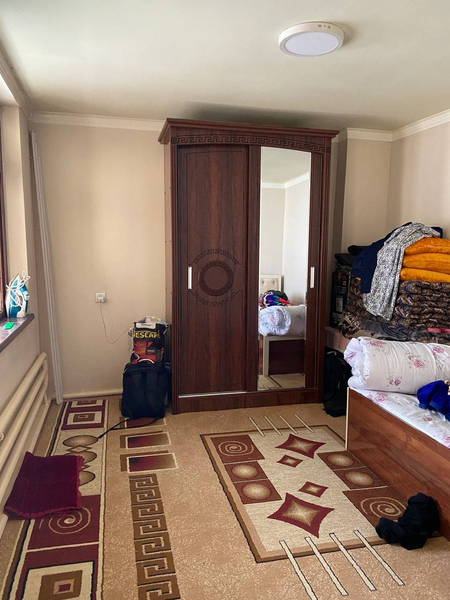 Hovli sotiladi tashqi va ichki 10 Sotox