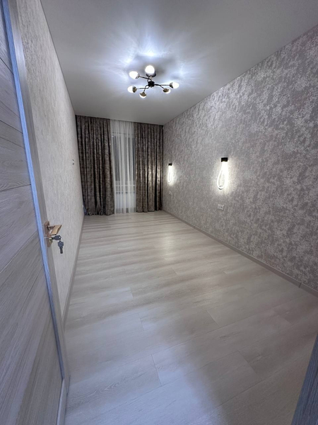 2/3/4 Ялангач Базарчик. 47м². Балкон 1,5 ×3. Не торец. Ремонт