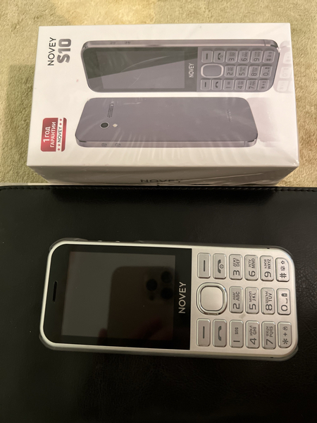 Novey  S 10 telefoni