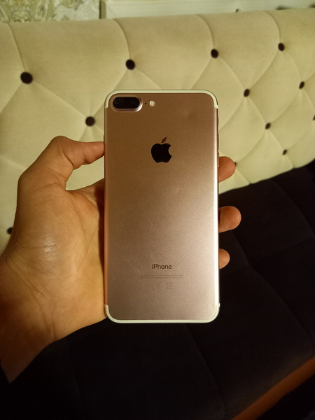 iPhone 7+ srochno sotiladi