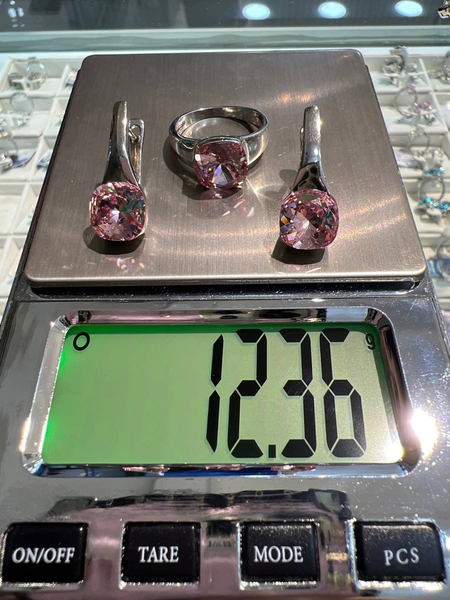 Серебро 925 пробы 
Камплект Туркия Завод
Цена :40 тысяч сом за грамм
Т