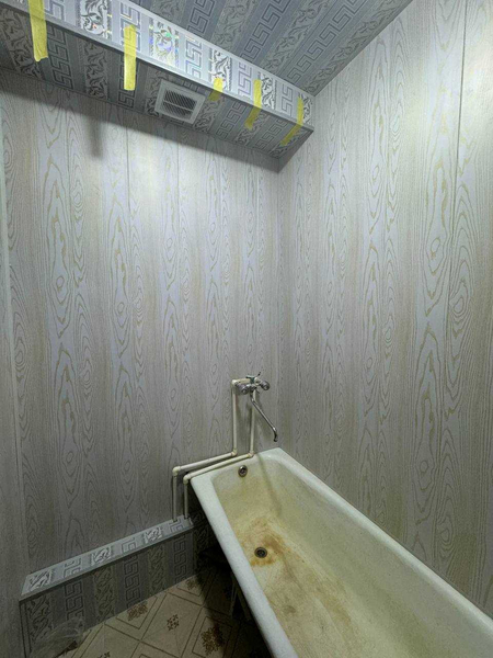 2 xonali 4 qavat 4 qavatli panelni dom 65m2
Adres : 6-mkr (oasis)