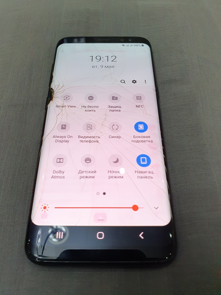 Продаётся телефон galaxy s8 evro