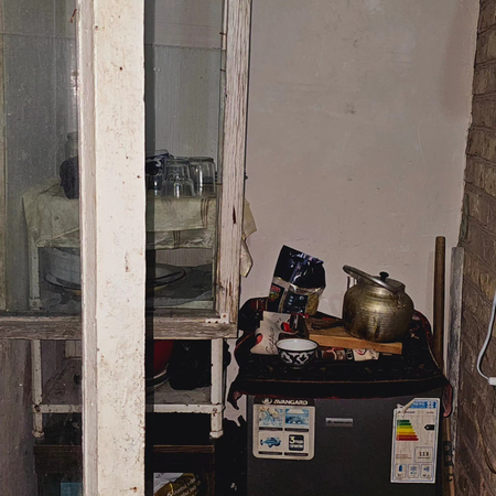 Yashnobod tum 153 maktabdi yonida 1/2/4 kv sotiladi