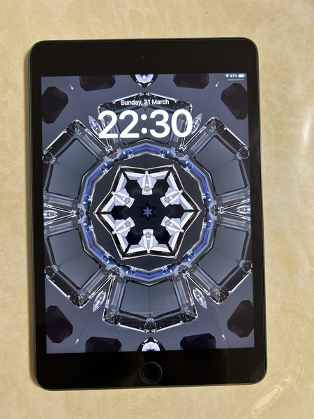 ipad mini 5 (sim card 4G) + Iwatch SE 44 mm