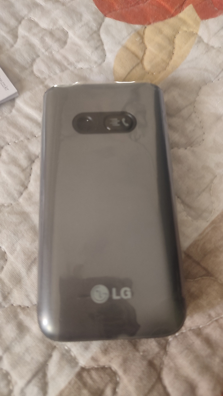 Телефон LG Folder 2 новый