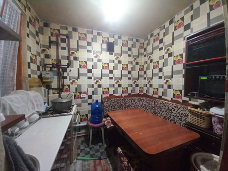 Navoiy shahri markazida uy sotiladi!!!