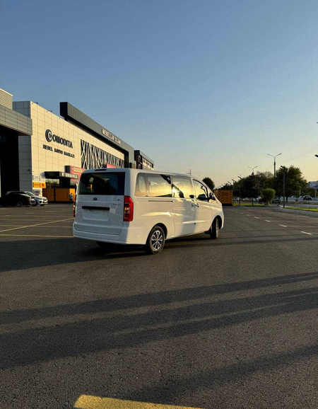 JAC M3 : минивен сиз истаган усулда сотиб олиш имконияти!