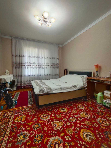 Срочно продам 2ком квартиру напротив ЭКО базара.Феруза