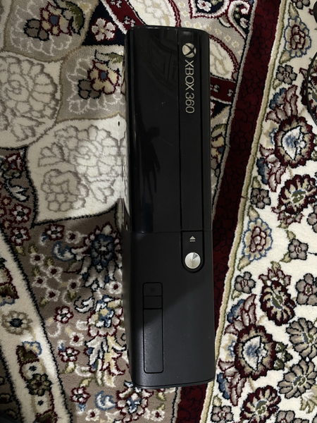 Продаётся Xbox 360