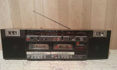Магнитола Toshiba BomBeat RT-SX85