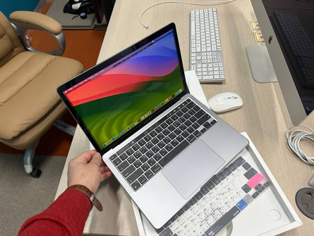 Срочно продается MacBook Pro M1