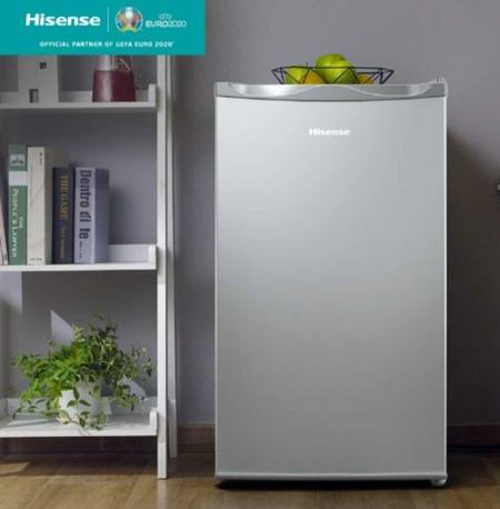 Hisense Холодильник mini формата RS-12DR Silver