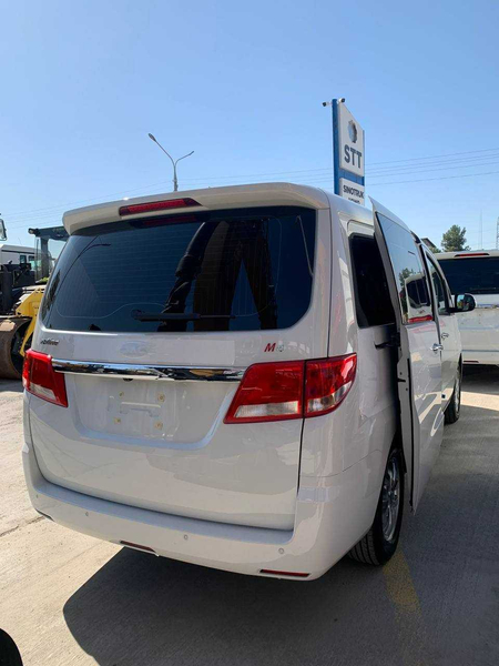 JAC M4 Refine sotuvda tayyor oq/qora/delfin/seriy ranglari sotuvda