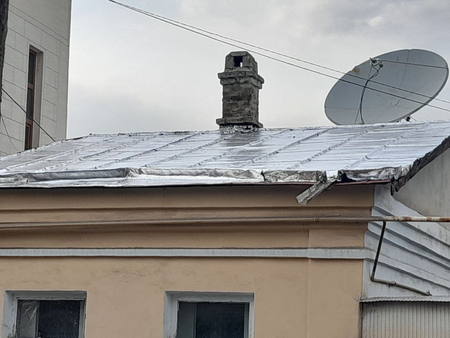 Ворота. Решётка. Качели. Металл двери
