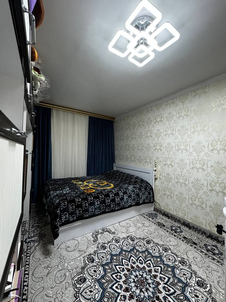 Продам 1 ком 2х6 балкон 44 квадрата  4мик