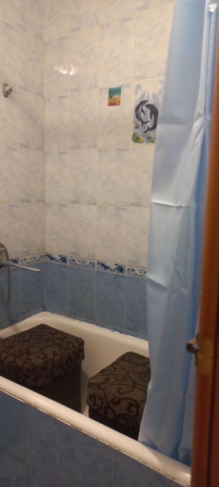 Дубовий 2 ком. Кв ближе метро Дустлик 2 этаж чистая фото старий