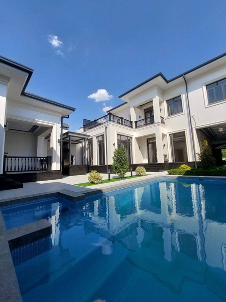 Продается Евро дом Ор-р: Домбрабад 450м2