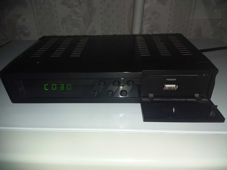 Узбек каналлари учун тюнер Uzbek kanallari uchun tyuner HUAVVE HD+