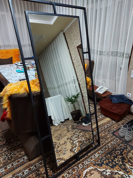 Зеркало лофт для ванных и прихожих