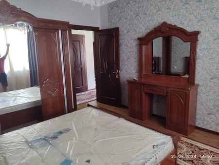 Продается спальный гарнитур