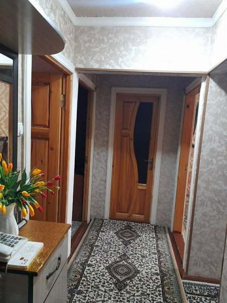 Срочно продаётся 3 комната на 3 этаже  Согдиана 29 школа