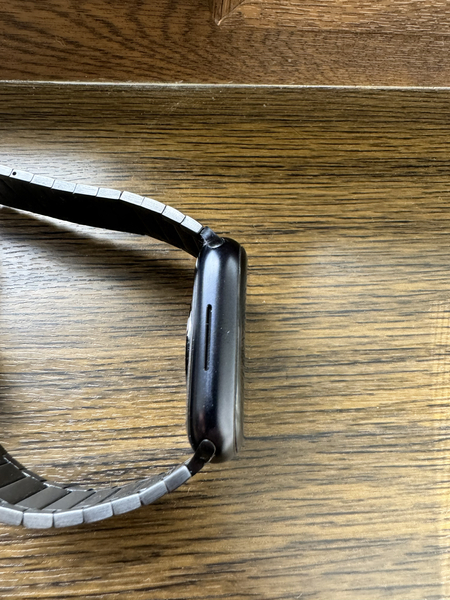 Apple watch 9/45 черного цвета срочно продается