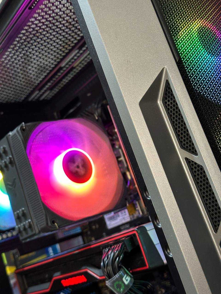 PC sotiladi Core i7 12