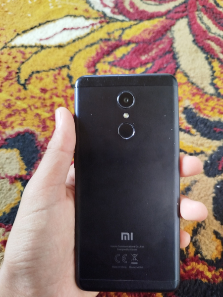 Redmi 5  sotiladi Sababi pul zarur boʻlgani uchun