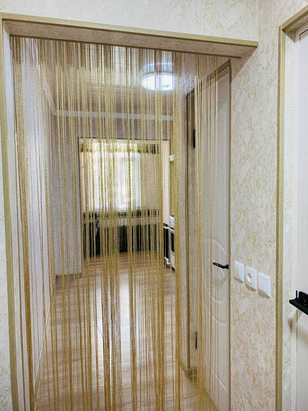 Продается 1 комнатная квартира М.Космонавтлар