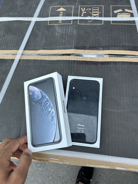 iphone XR 64 gb
