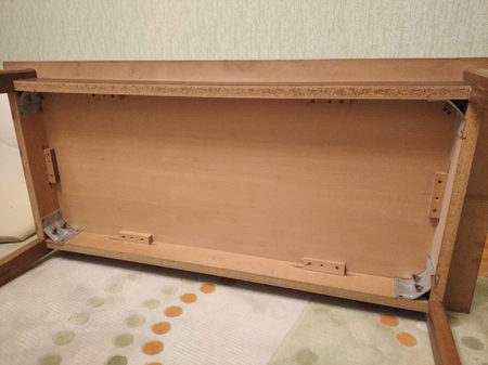 Журнальные столы, 2 штуки.