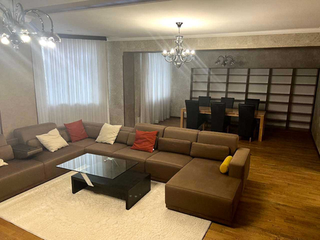 Penthouse Metro Oybek 5 room 3bedroom 3bathroom Fidokor street