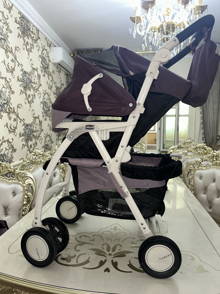 Коляска новая Chicco
