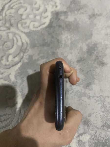 Redmi 7 500min kelishiladi