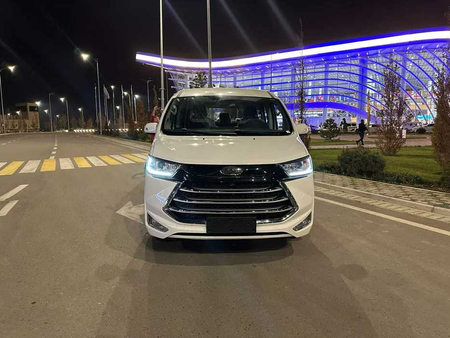 China Motorsda Jac M4 sotuvda mavjud