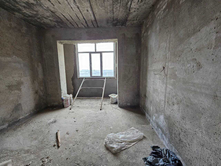 4 xonali 126m² 3-qavat uy sotiladi