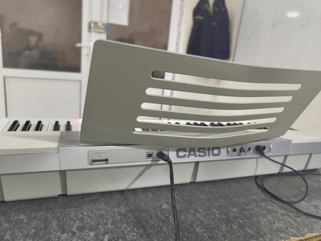 Sintezator Casio