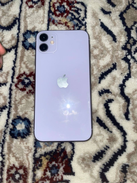 Iphone 11     80%